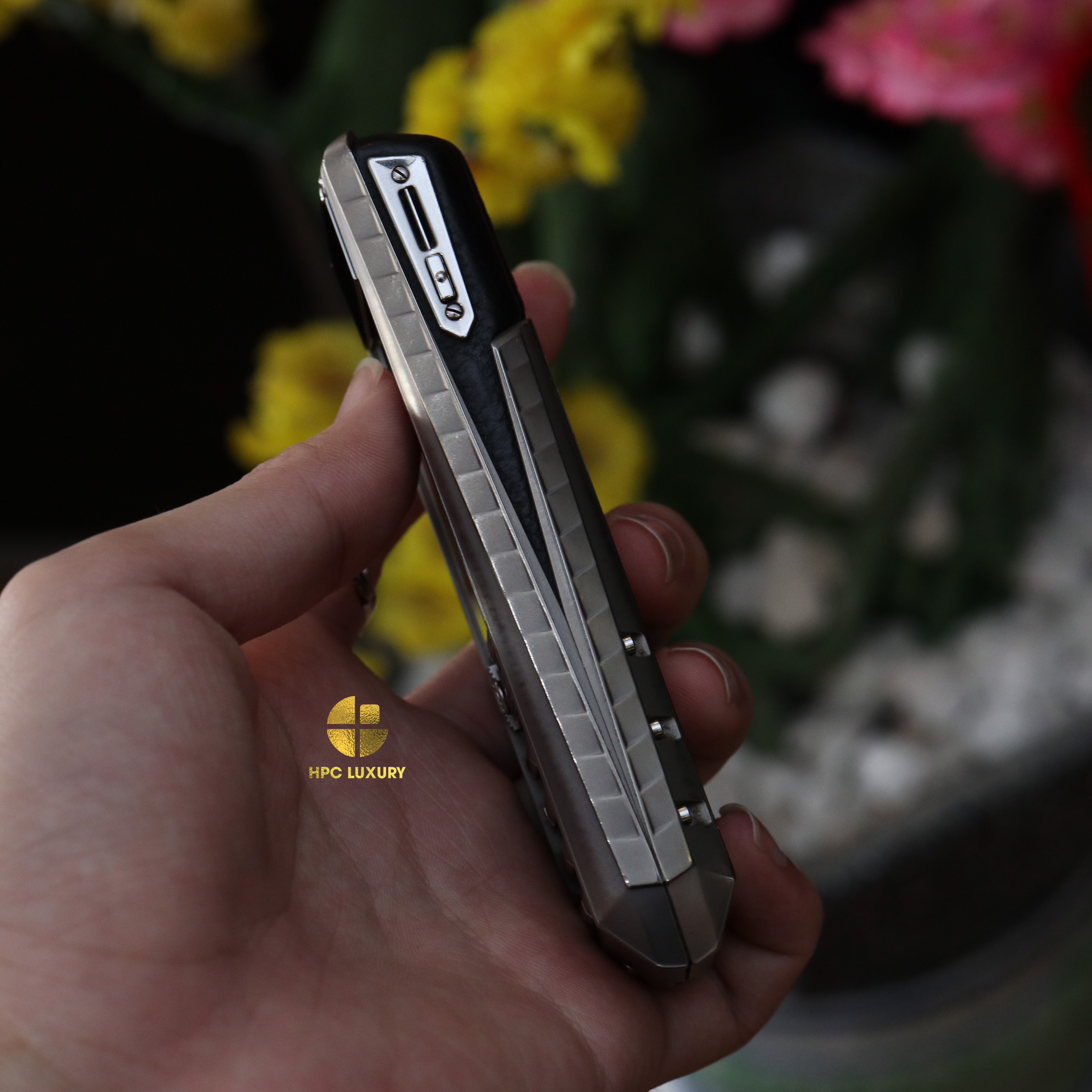 Vertu Ascent X Titanium - HPC Luxury